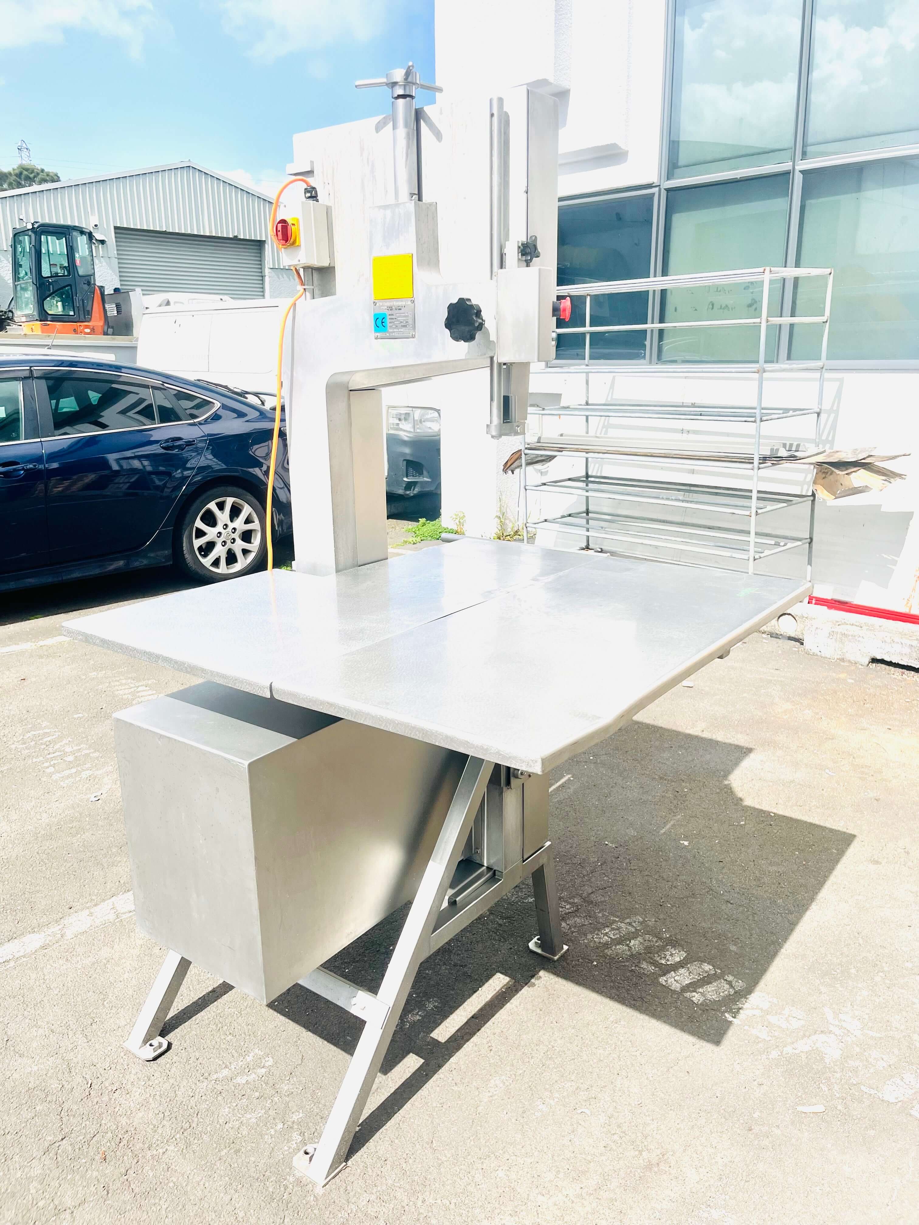 400 Band Saw AEW Delford Systems