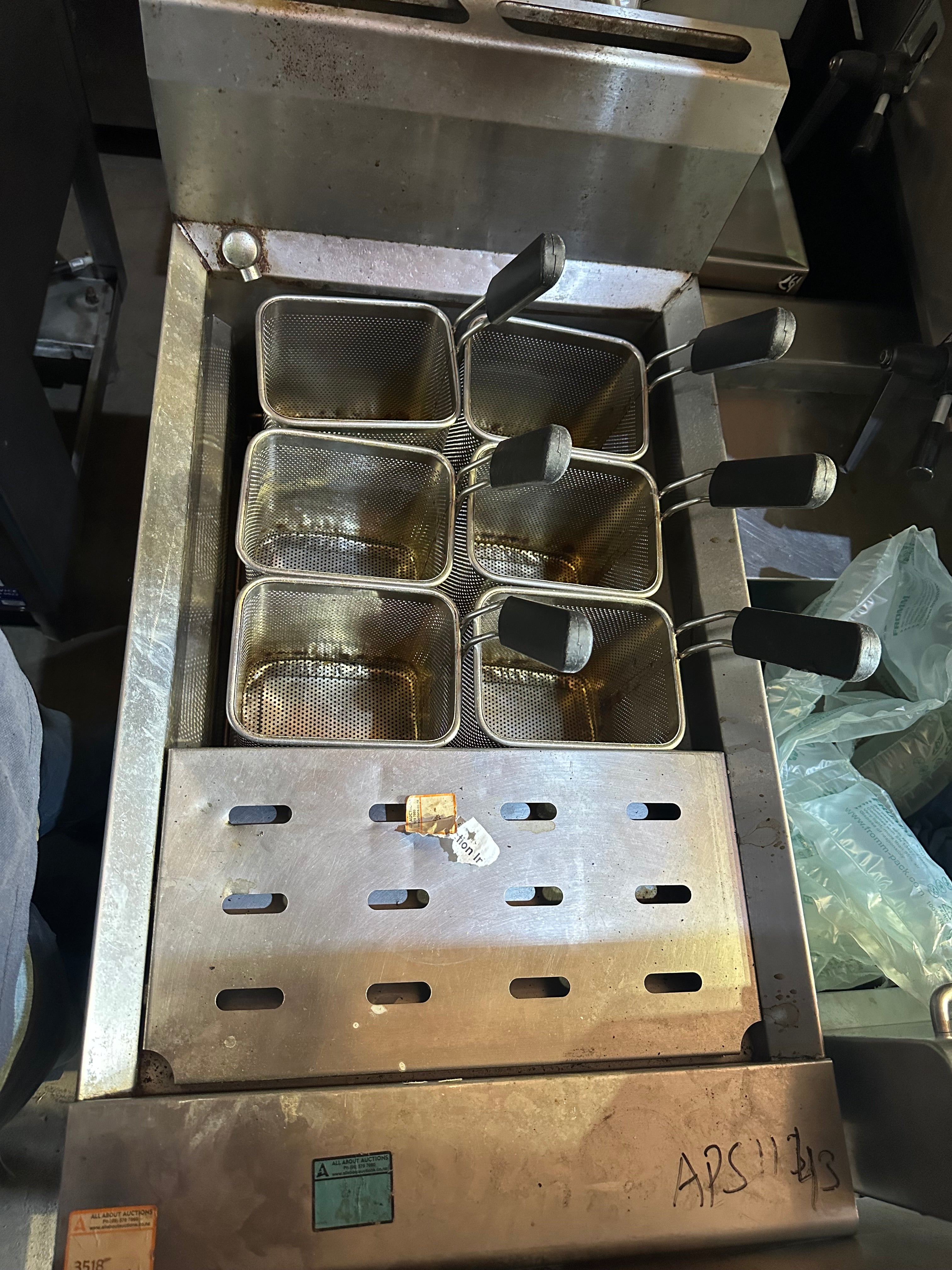 Cobra CP4 - 450mm Single Pan Gas Pasta Cooker With Warranty